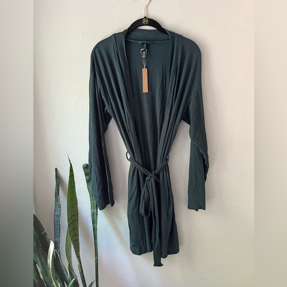 SKIMS | Intimates & Sleepwear | Skims Soft Lounge Robe Cypress M | Poshmark